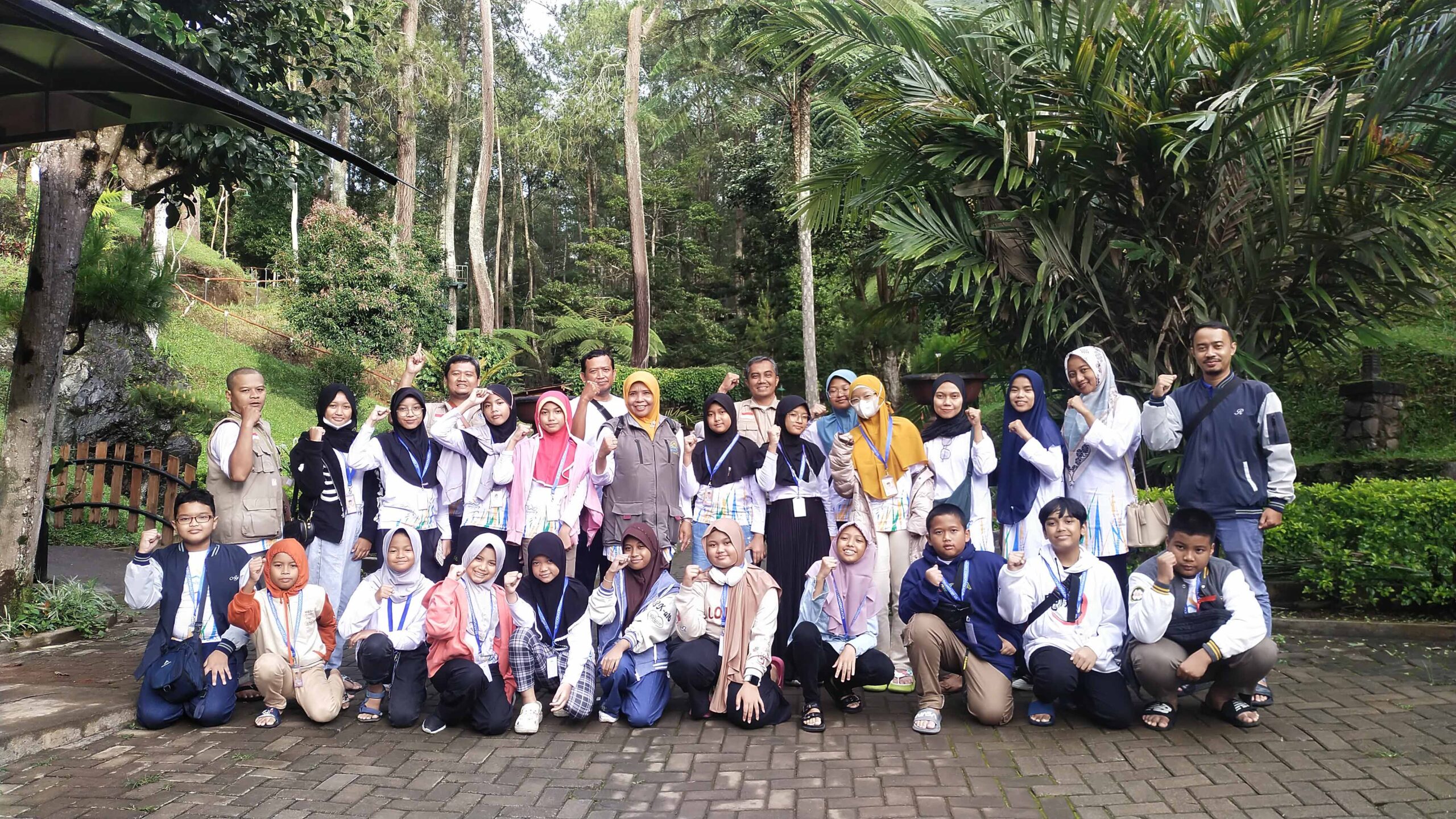 SEBANYAK 22 SISWA SD MUHAMMADIYAH CONDONGCATUR MENGIKUTI AJANG OLYMPICAD 7 DI BANDUNG – SD ...